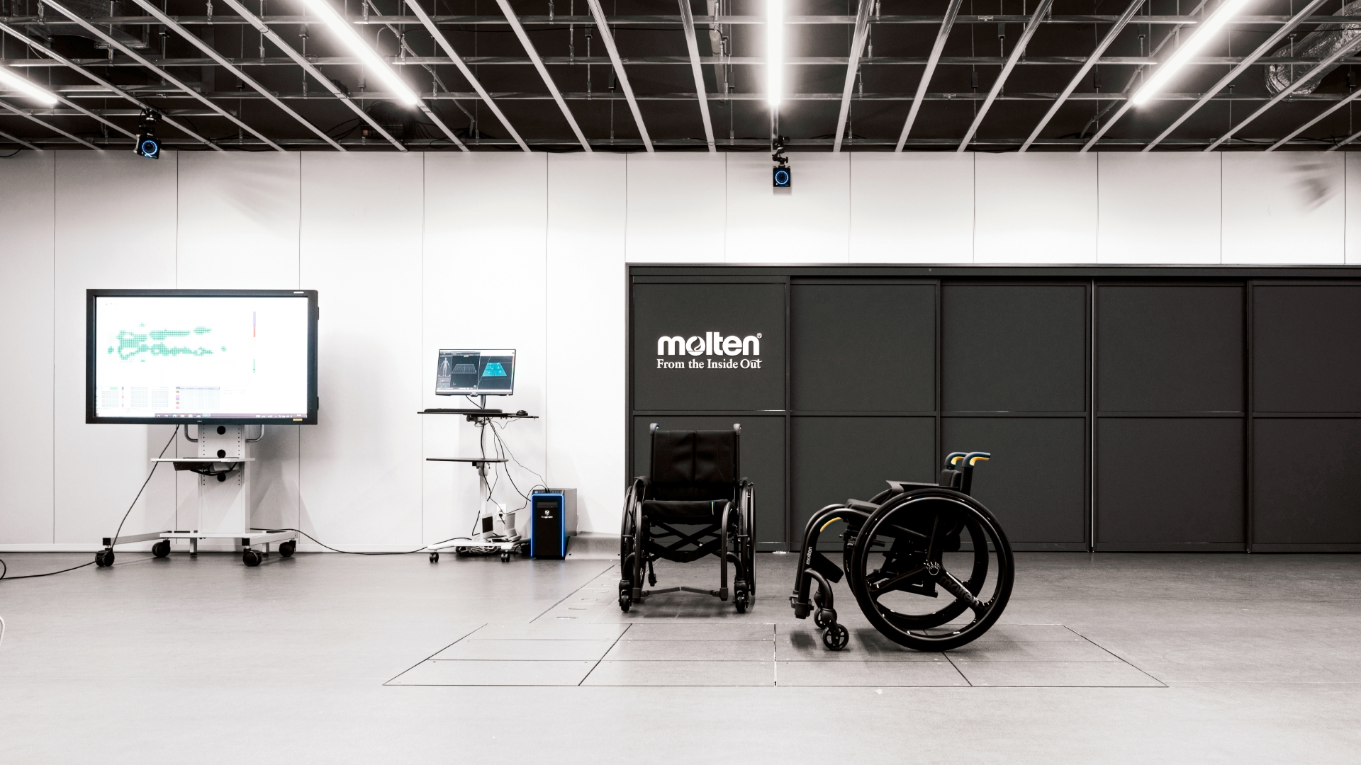 the Medical Lab｜molten[the Box]モルテン